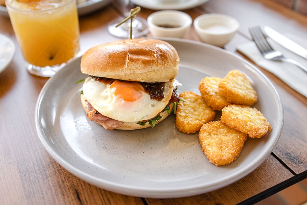 Dine Inside or Out at Fig Restaurant | Waterloo Restaurant